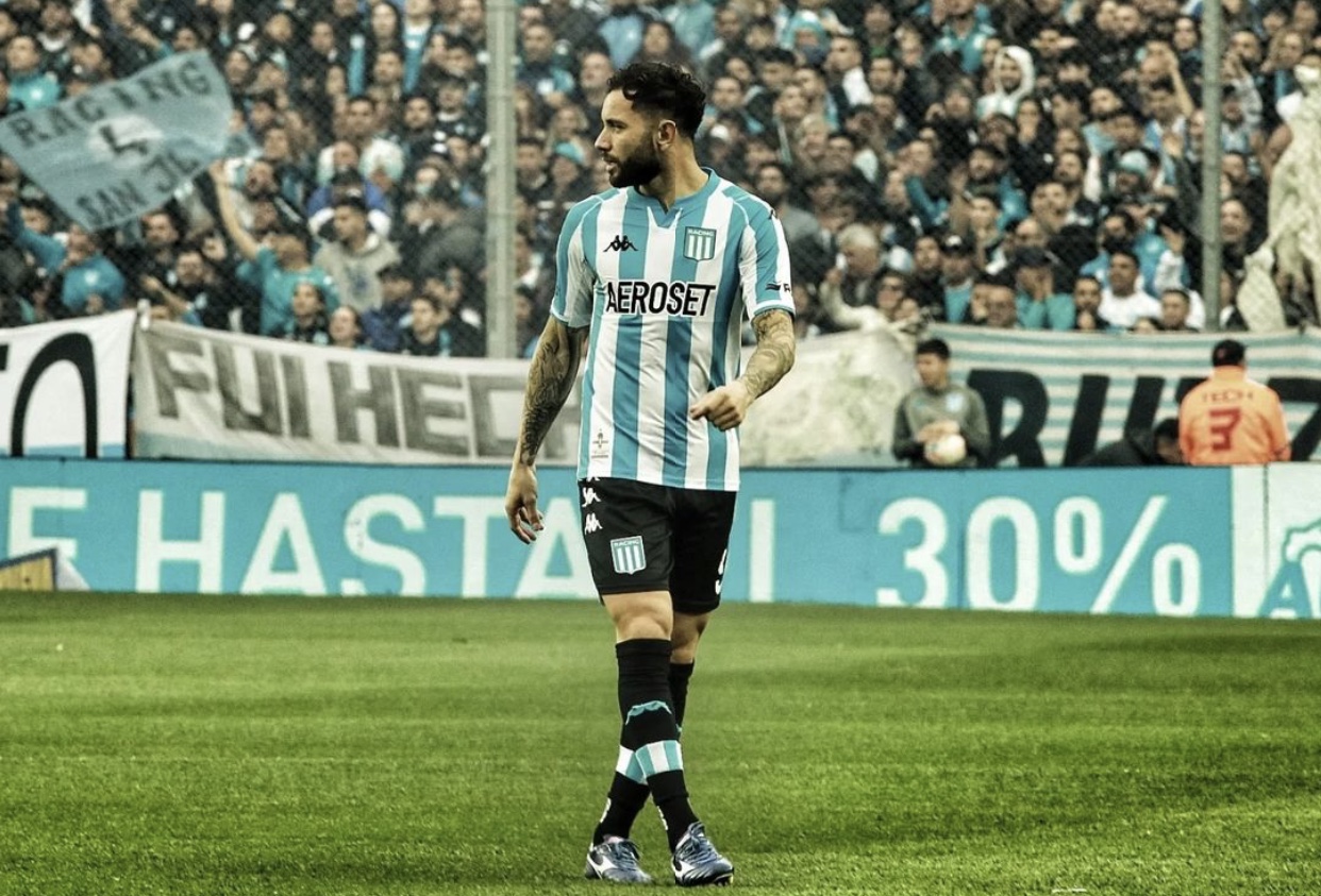 Mena como un hincha de Racing más... - Racing de Alma