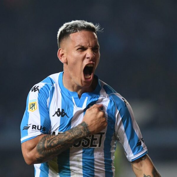 Copetti, de Racing, el mejor nueve de Argentina - Racing de Alma