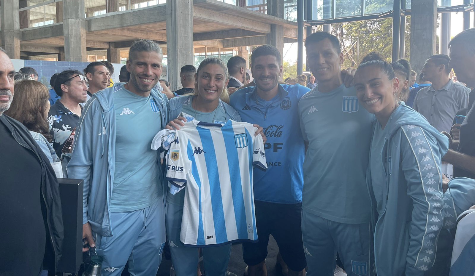 Racing en el homenaje a Messi - Racing de Alma