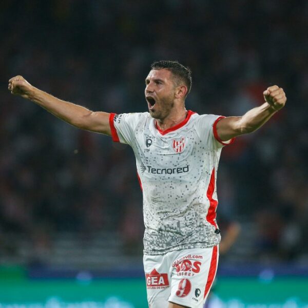 Adrián Martínez: basurero, estuvo preso y refuerzo de Racing - Racing ...