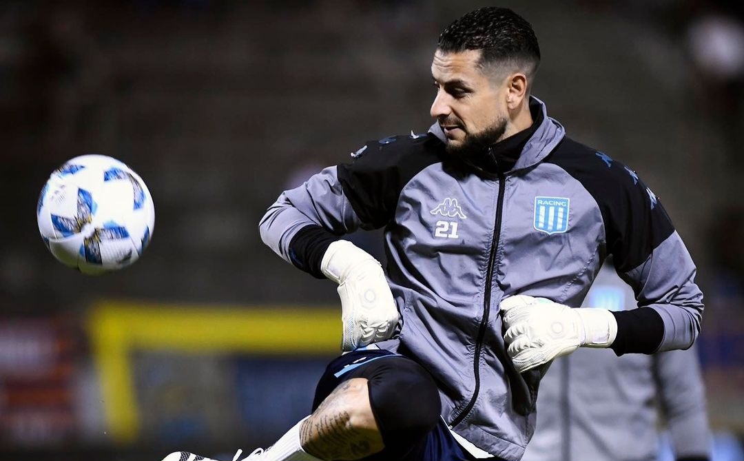 Arias se fue de Racing hacia la selección de Chile - Racing de Alma