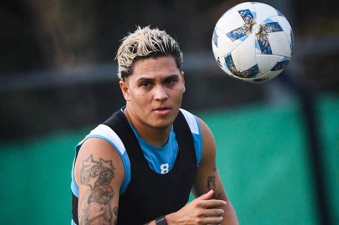 La lesión de Juanfer Quintero en Racing antes del clásico - Racing de Alma