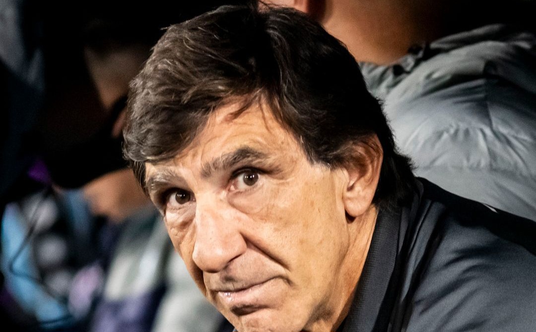 Costas desubicado en tiempo y forma: pierde Racing - Racing de Alma