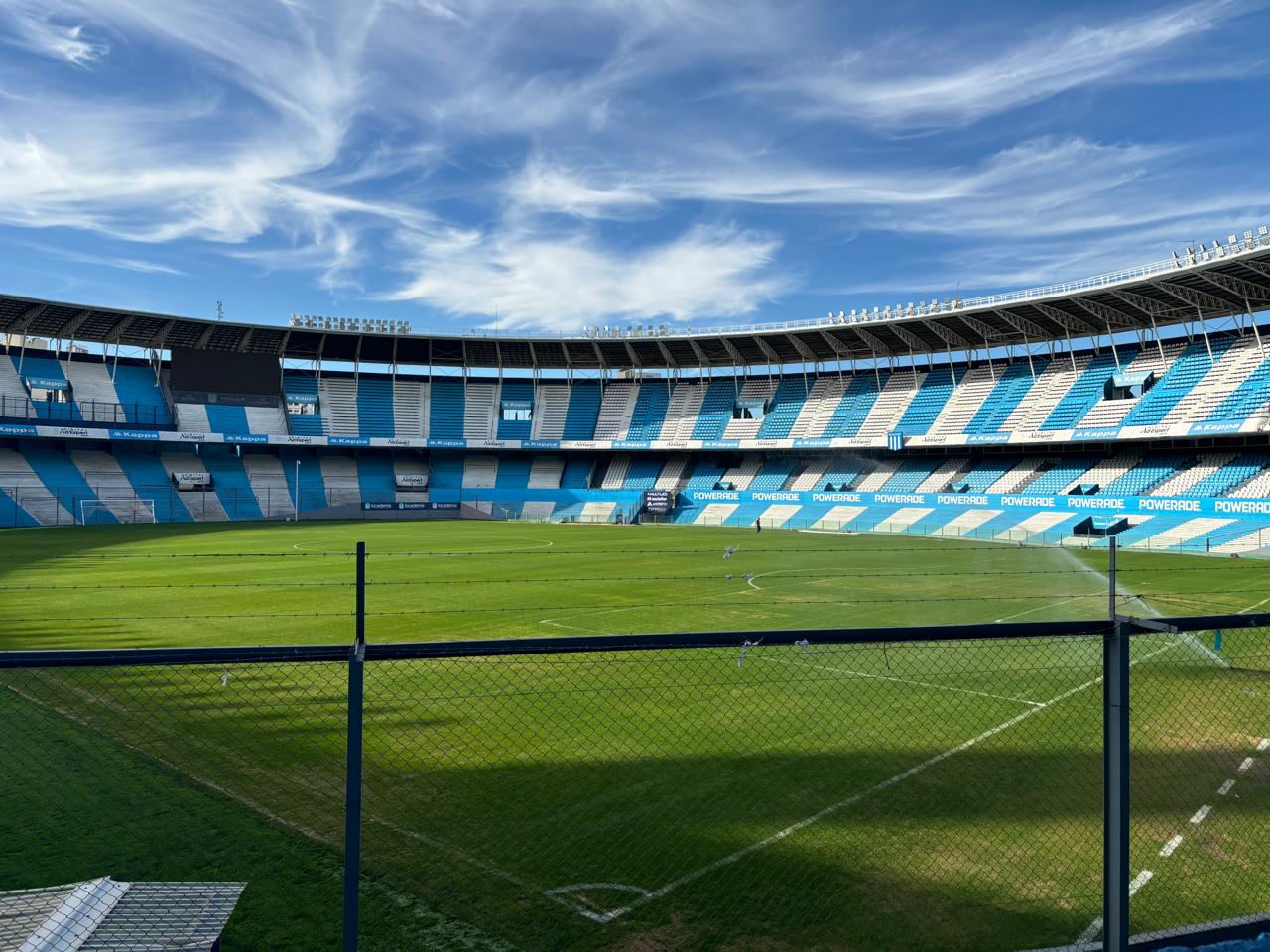 Sudamericana: Conmebol verá el campo del Cilindro de Racing - Racing de ...