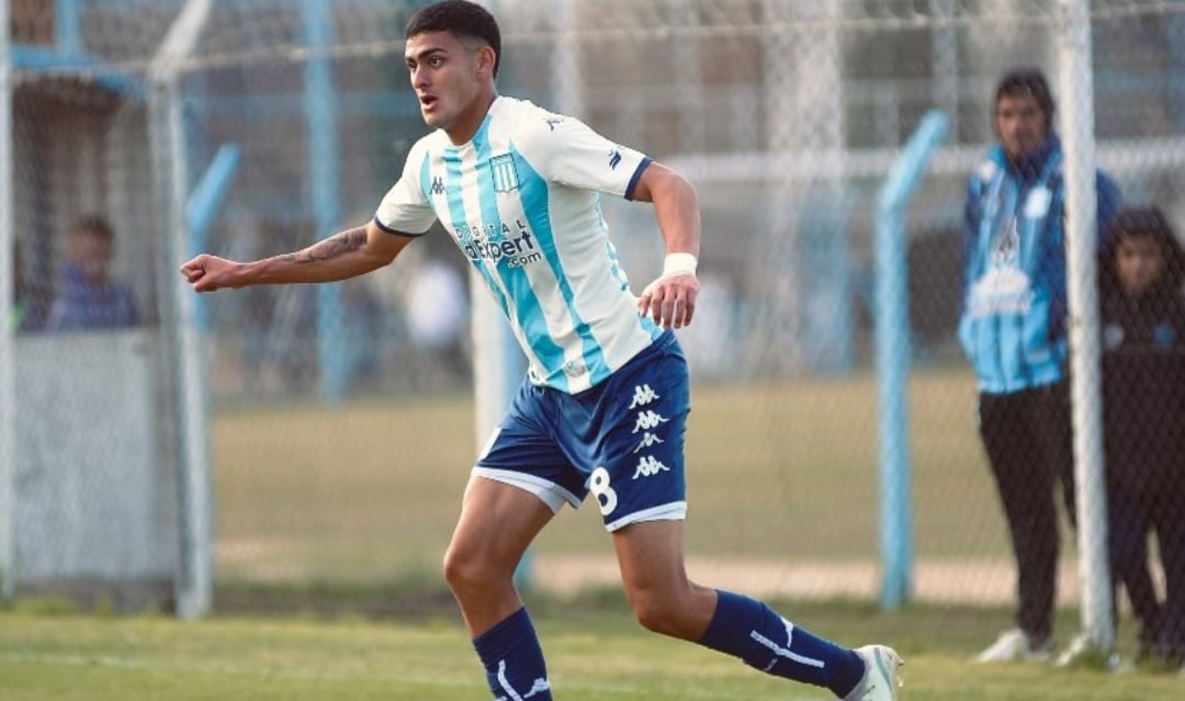 Juveniles de Racing a la pretemporada con la Primera - Racing de Alma
