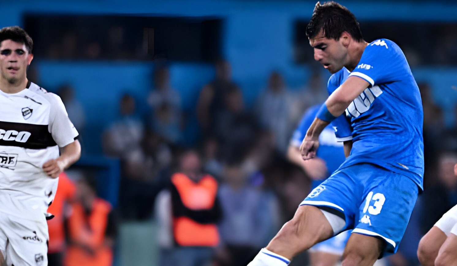 Santiago Sosa en Racing lidera un ranking - Racing de Alma