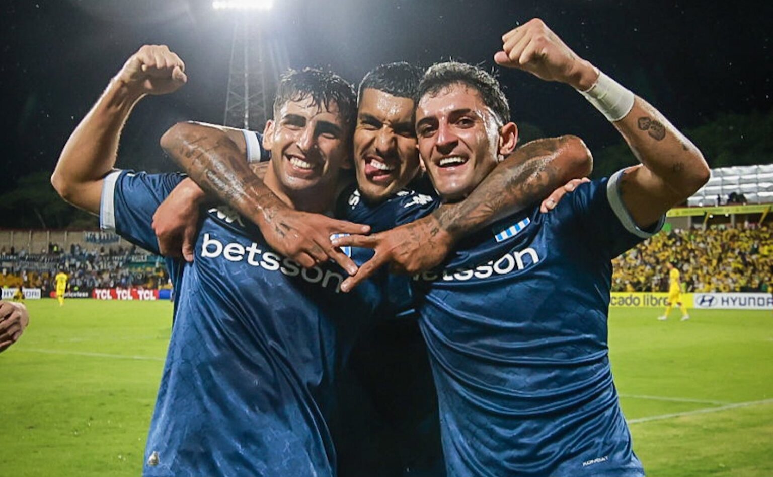 Martirena habló de Barrios, goleador en Racign en la Copa - Racing de Alma