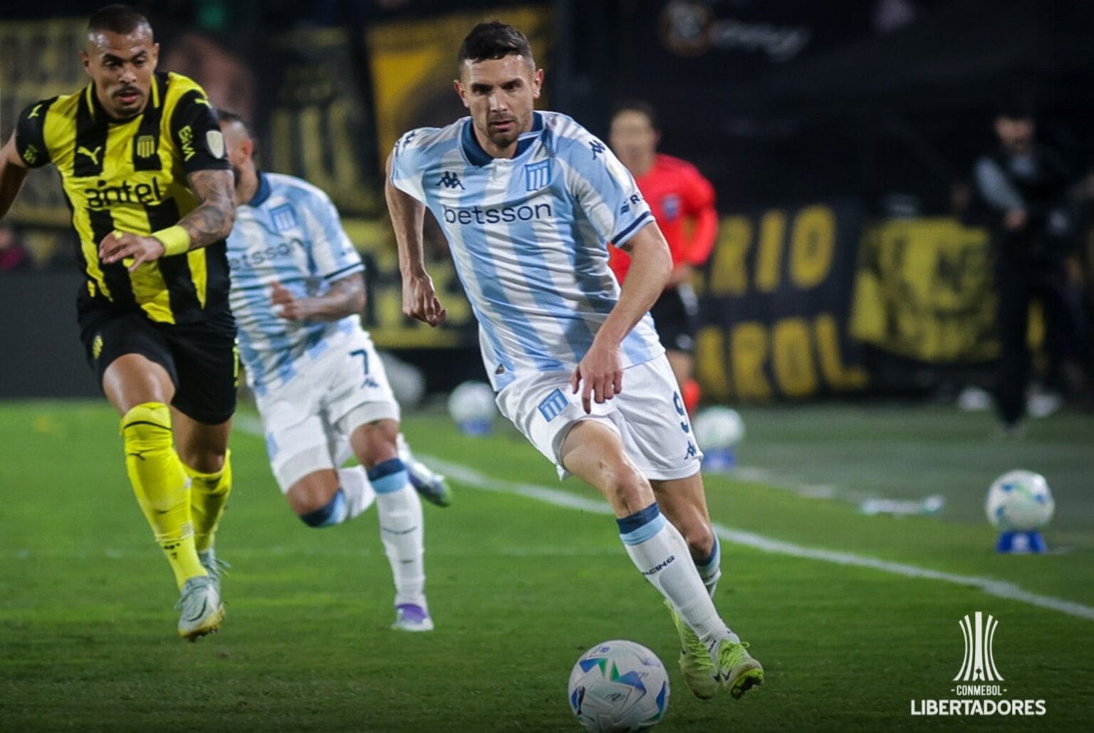 Racing: Maravilla y Pardo en el 11 ideal de Conmebol - Racing de Alma