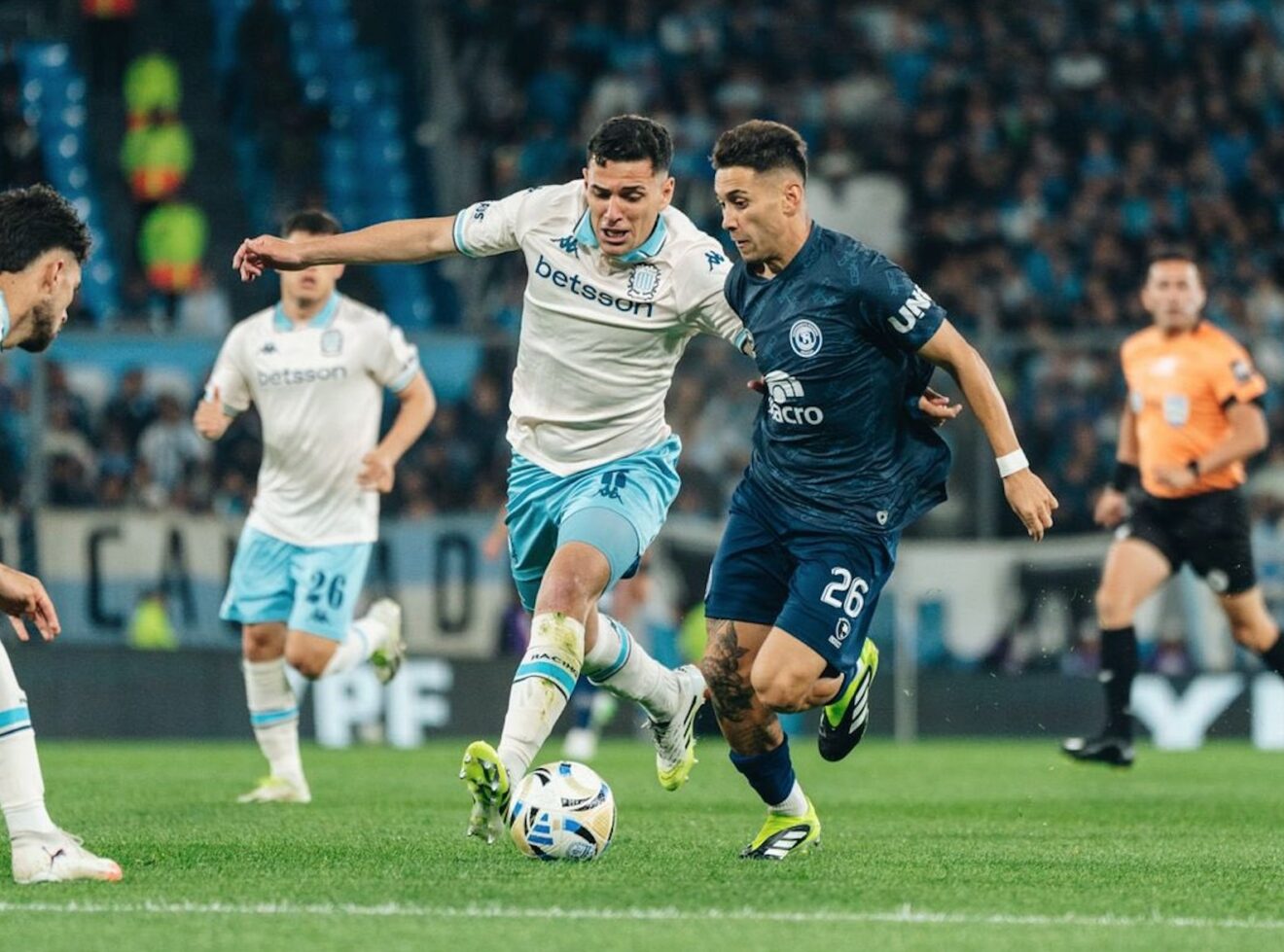 Costas en Racing fue categórico con la Copa Libertadores